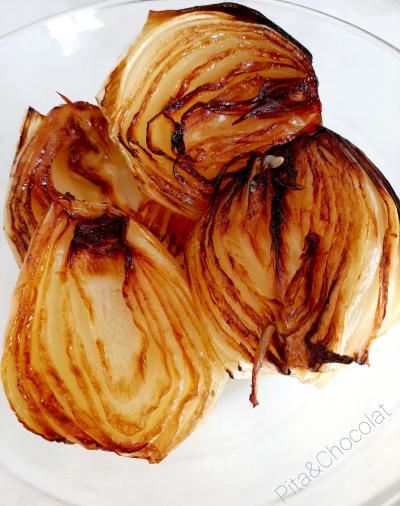 Oignons rôtis au four · Pita & Chocolat